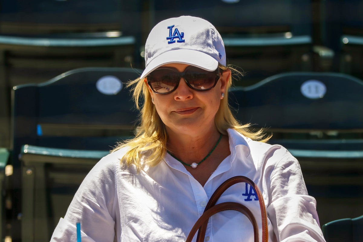 Beyond Baseball: Lisa Bommarito-Kirkman helps Latin Loons players ...