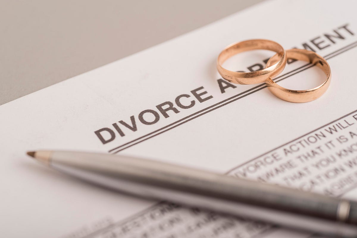 How Rapidly Divorce Rate Increasing In The Modern World: | by Aniqaabid ...