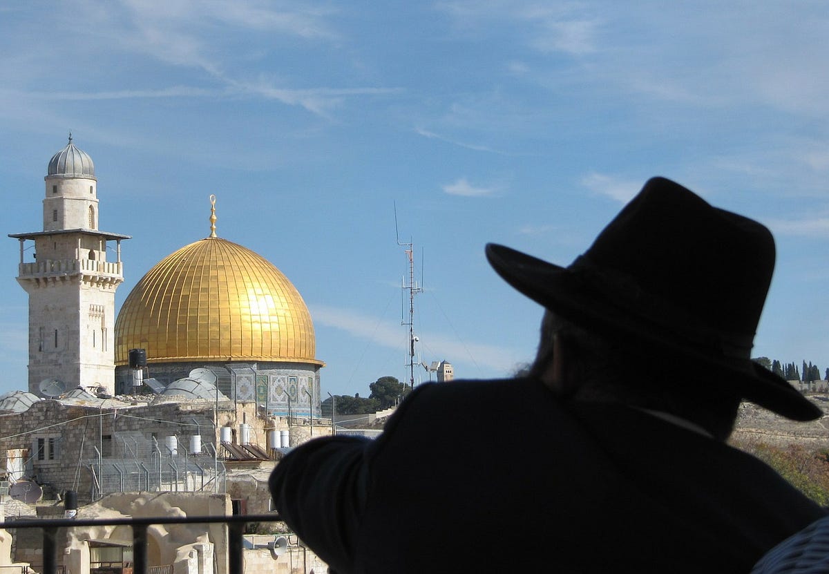 3 Important Characteristics Of A Great Rabbi | by Rabbi David ...