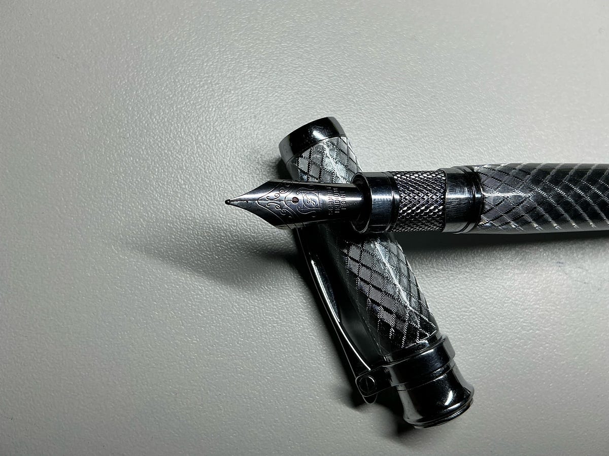 Pen Review: 5280 Majestic. At least I think it is a Majestic… | by Jeff ...