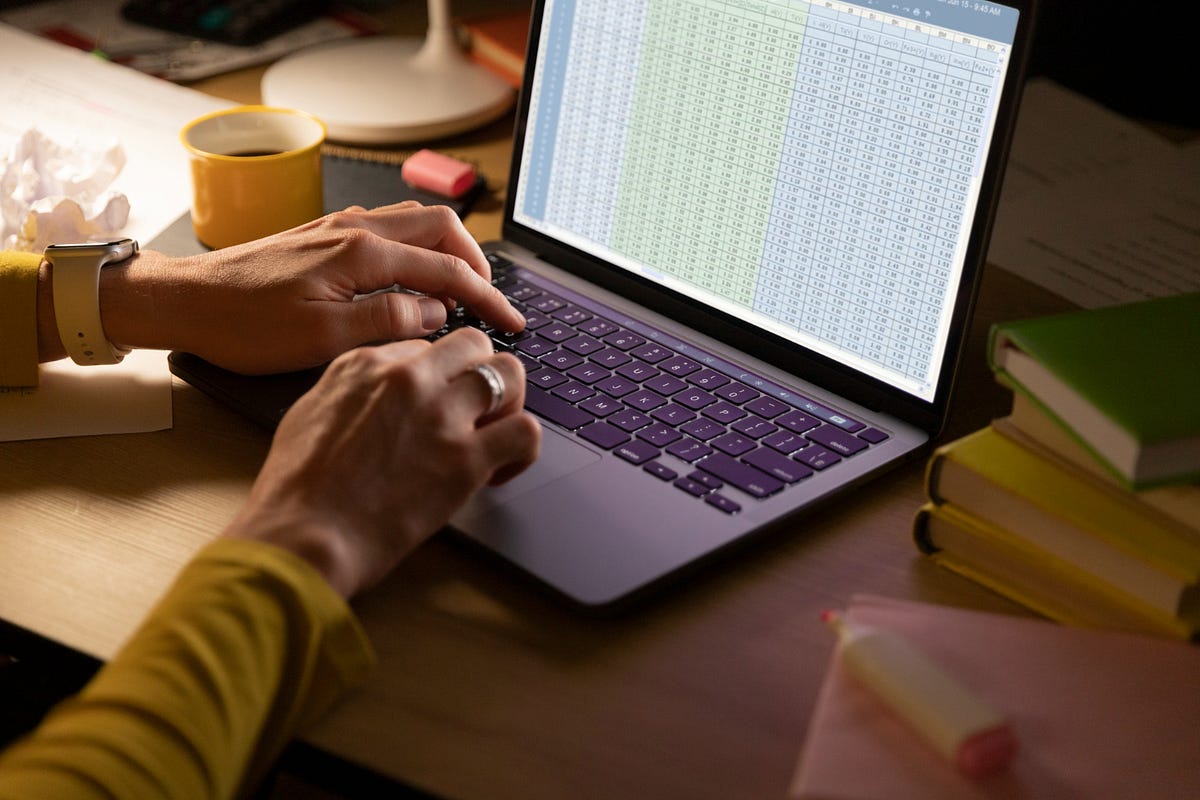 How do I use Pandas in Python for real-world data analysis? | by Byot ...