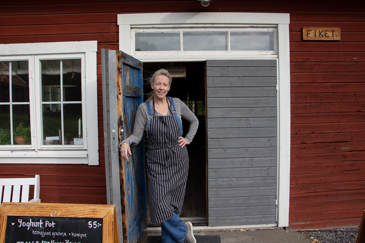 Changing career in her fifties: From office politics to running a ...