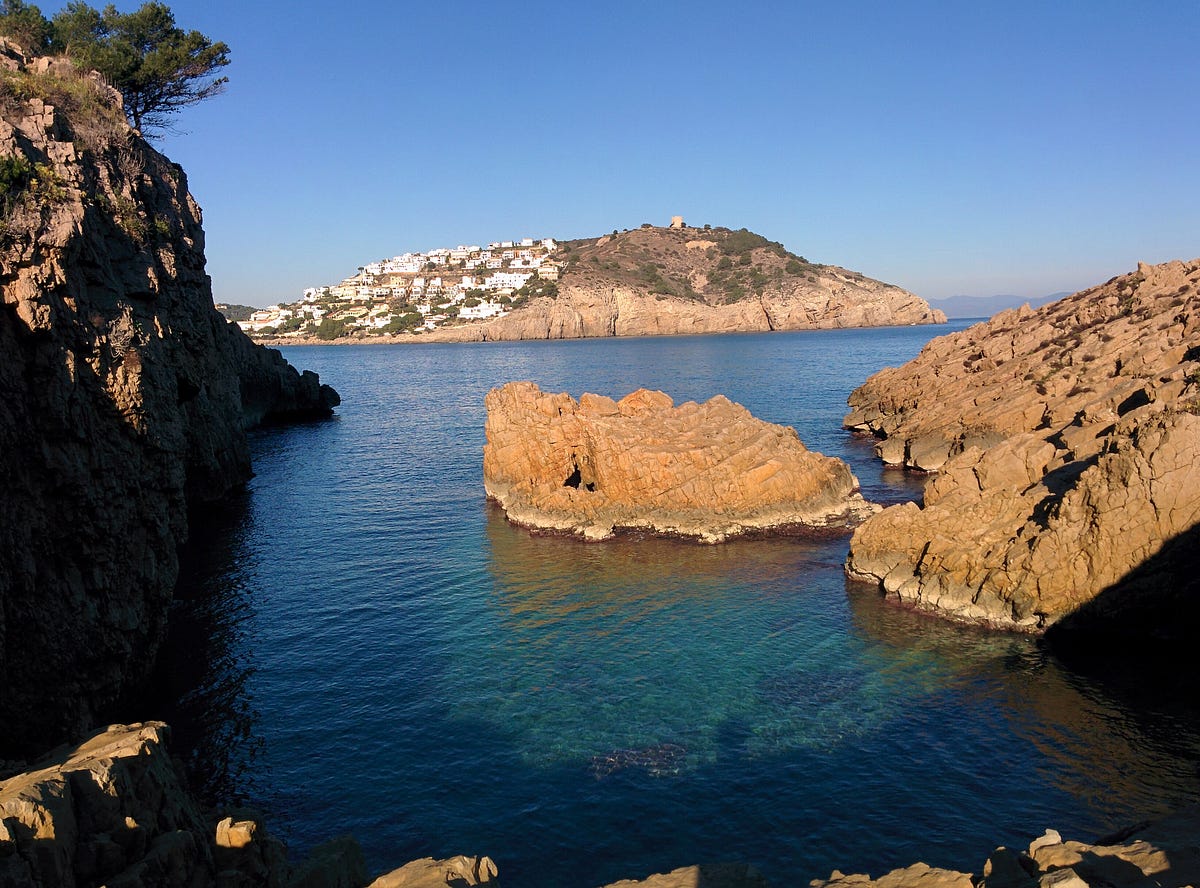 Las mejores playas y calas de la Costa Brava | by Gabriela Verdejo ...
