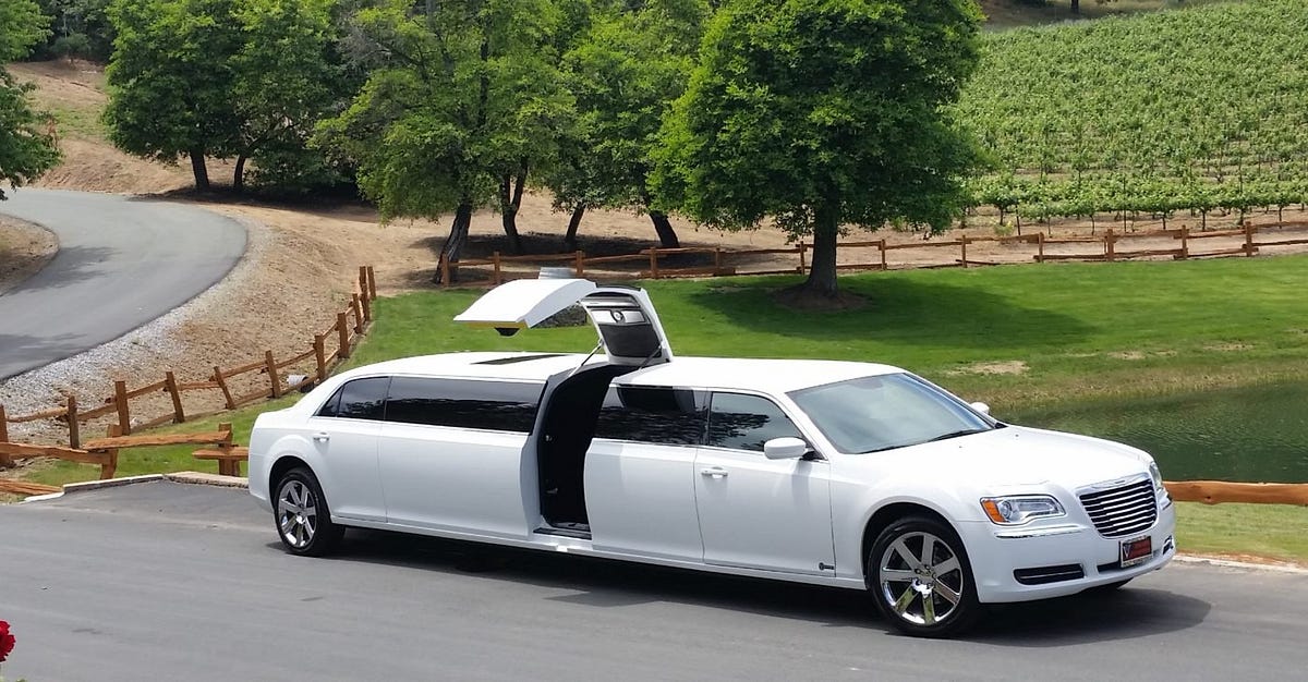 WHY SHOULD YOU SWAP YOUR SHORT-HAUL FLIGHT FOR A ROAD TRIP? | by Austin Elite Limo | Medium