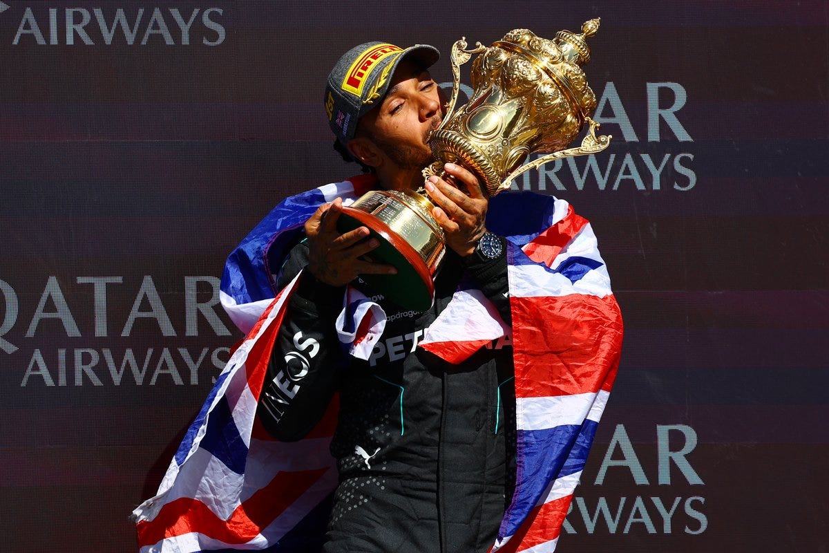 God save the king. Lewis Hamilton quebra jejum de 945 dias… | by Samara ...