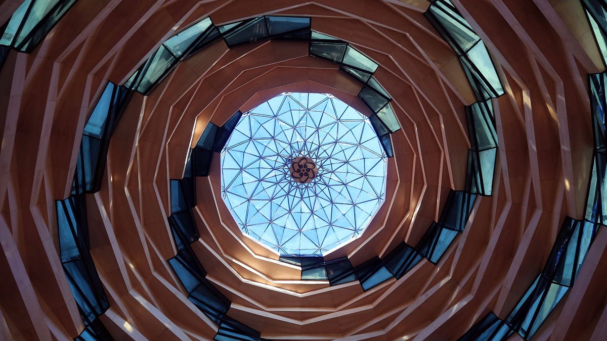 The Algorithmic Torus: Fibonacci, Fractals, and the Sacred Spiral of ...