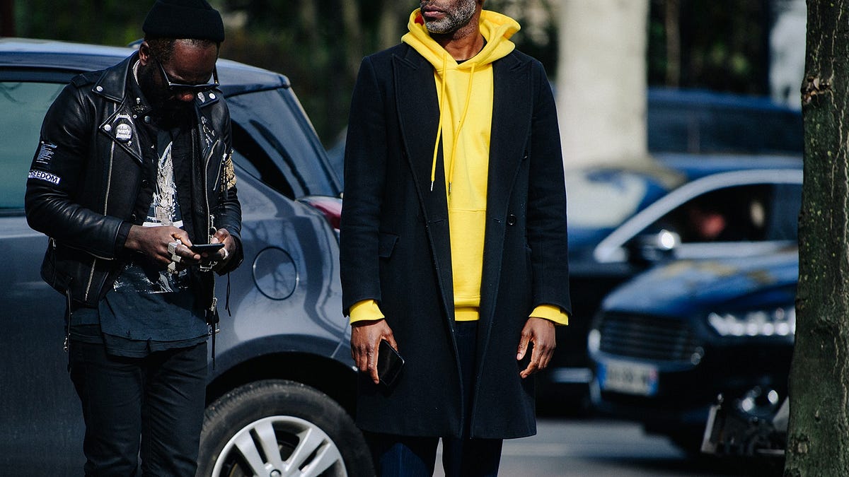 Hoodie Layering Techniques: Elevate Your Style | by Leslie Holmes | Medium