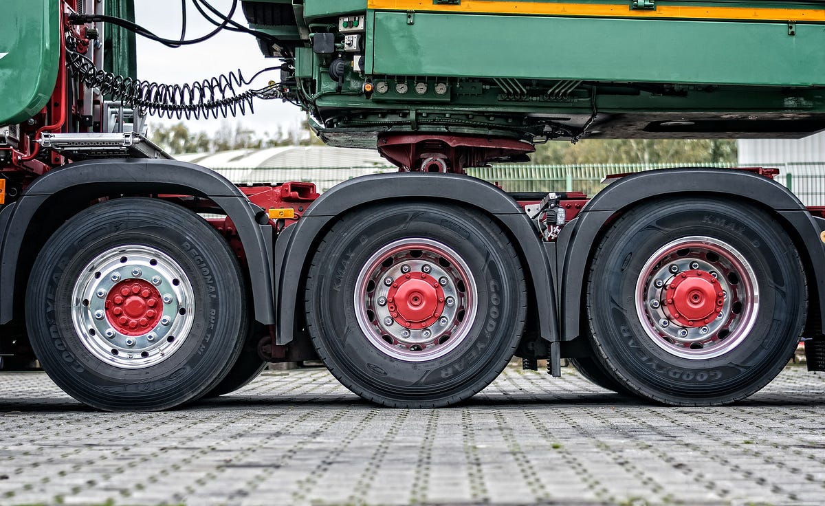 What are the services offered in a fleet maintenance shop? | by Andy ...