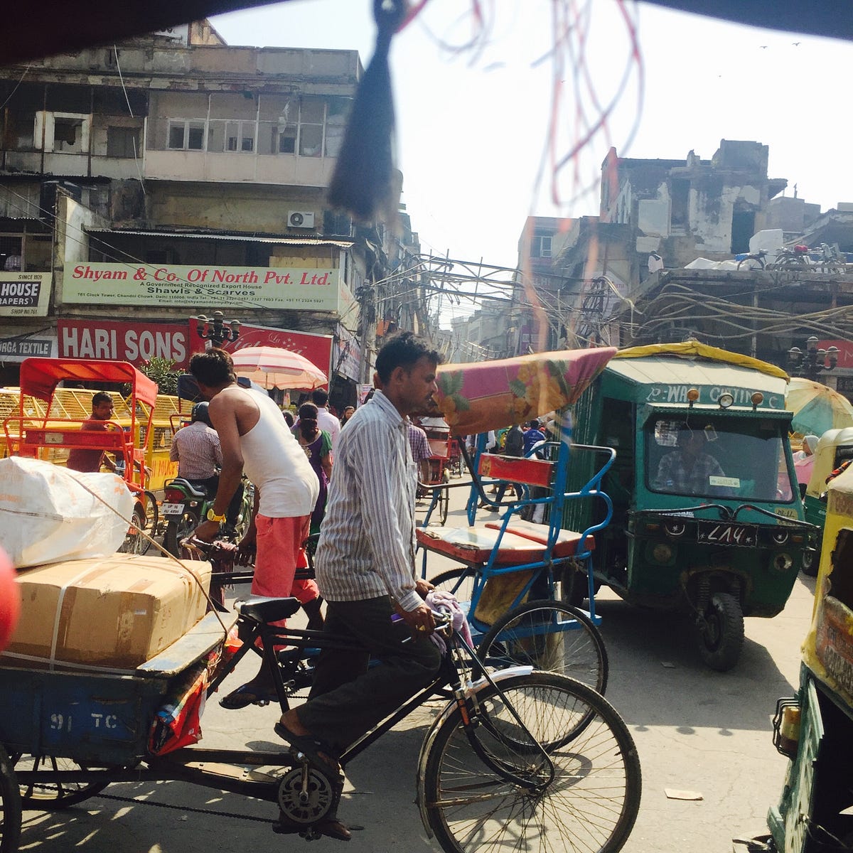 Day 2 in Delhi — no one said it would be easy | by Ariel Meranus | Medium