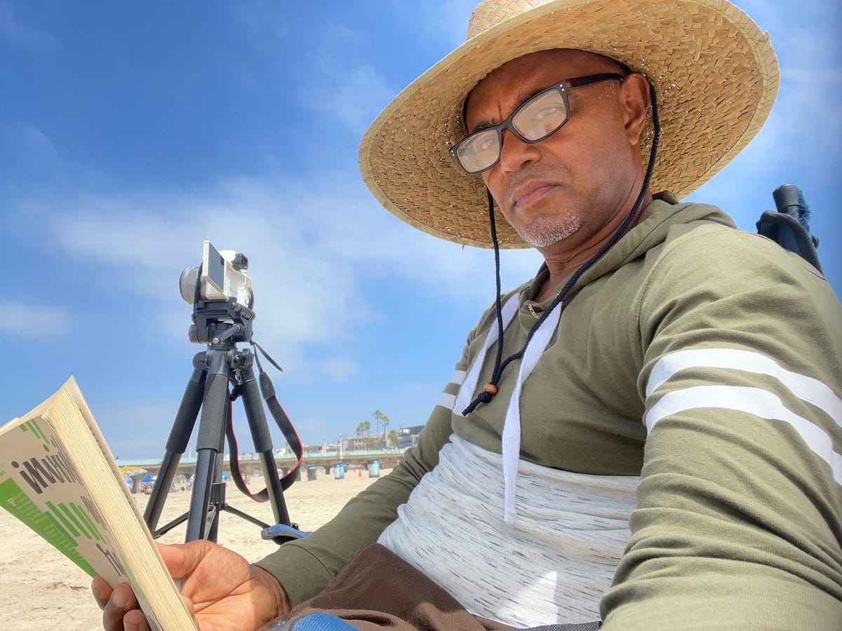 Short Stories by Ezra. “Everything to Everybody” | by Richard Ezra ...