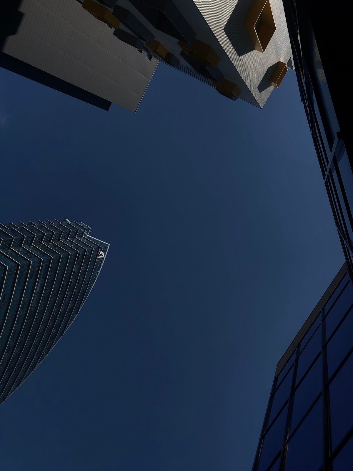 Зүгээр л илэрхийлэхийг хүссэн юм… | by Miss.anonymous | Medium