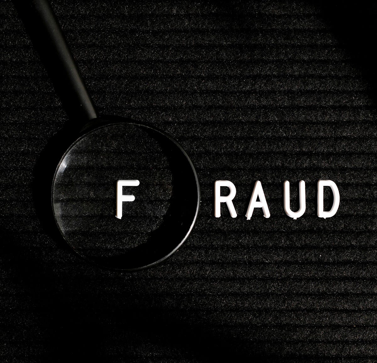 How to create, train, and publish a fraud detection machine learning ...