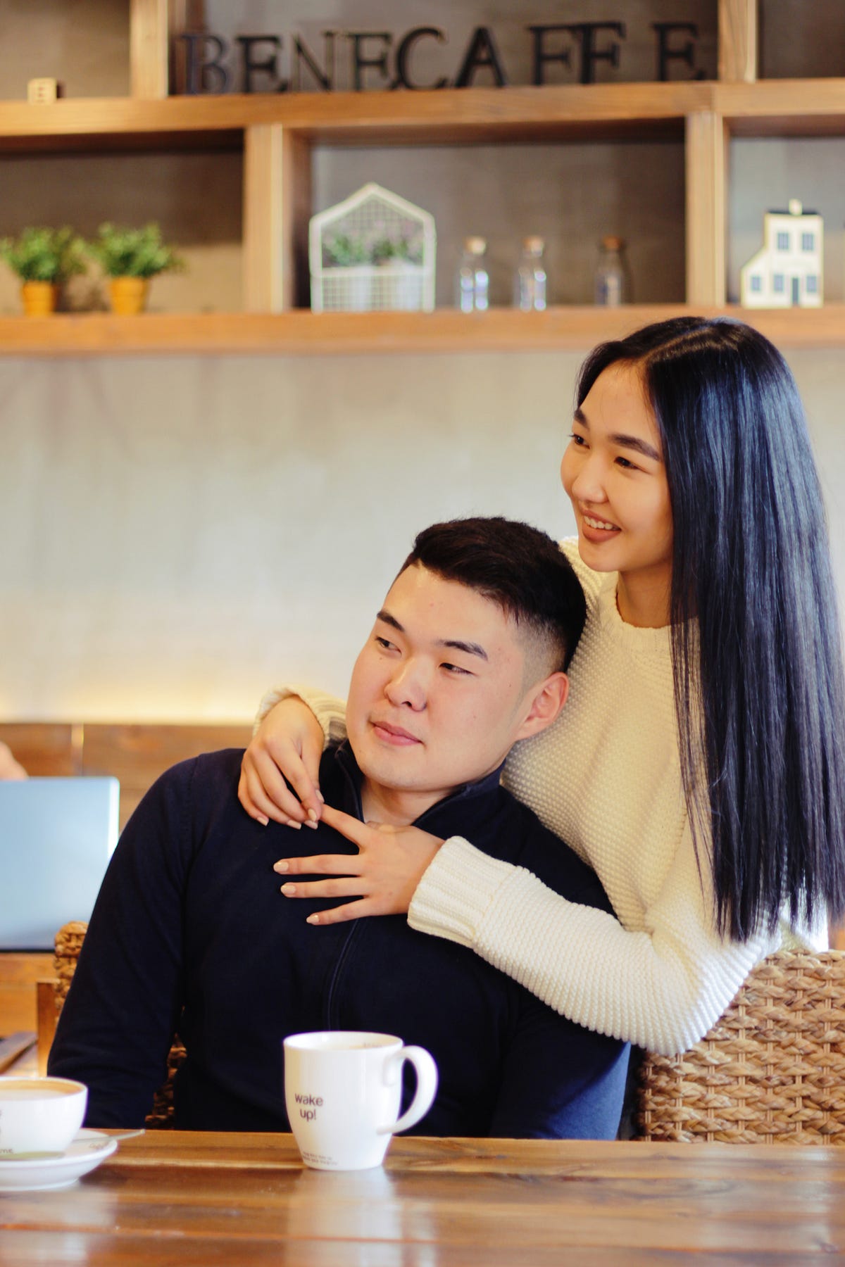 “Анх намайг хараад ямар дэлдэн охин бэ гэж бодсон гэсэн. | by Caffe Bene Mongolia | caffebene ...