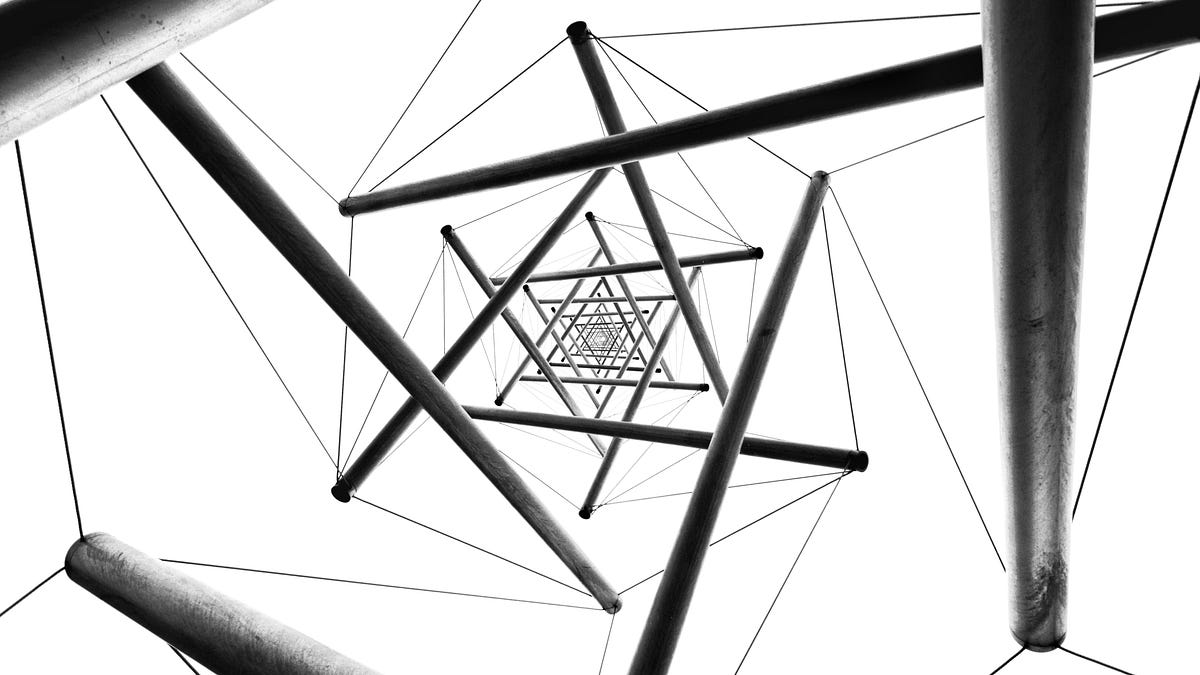 UI and the origins of its origin. The many coordinate systems of the ...