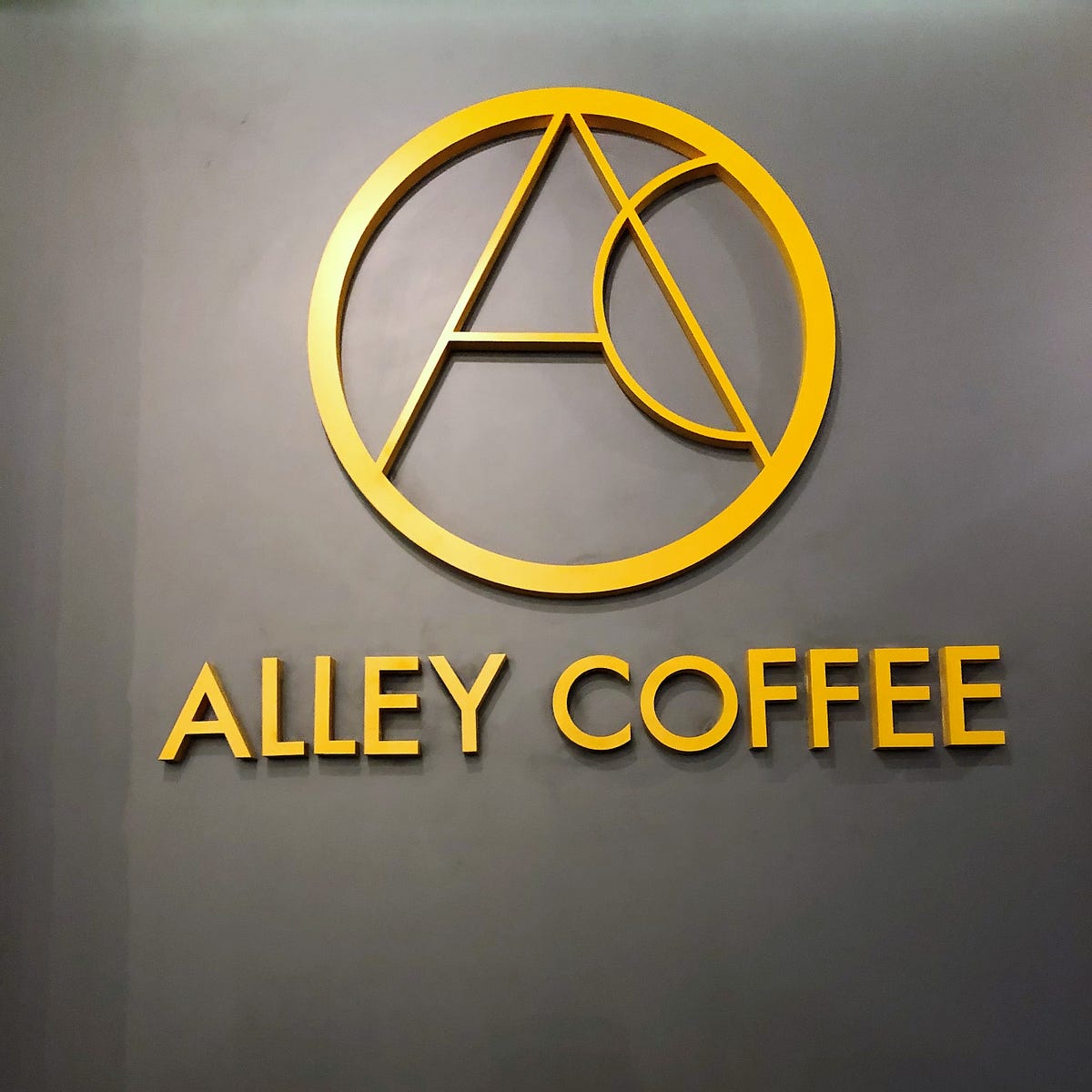 Alley Coffee. A Hearty Cafe in the Alley | by Missy Indy | whatindyeats ...