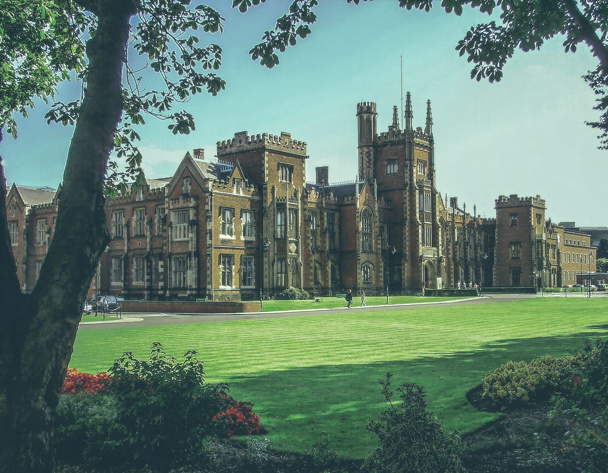 Is My College Richer Than Yours?. Are people mistaken when they feel ...