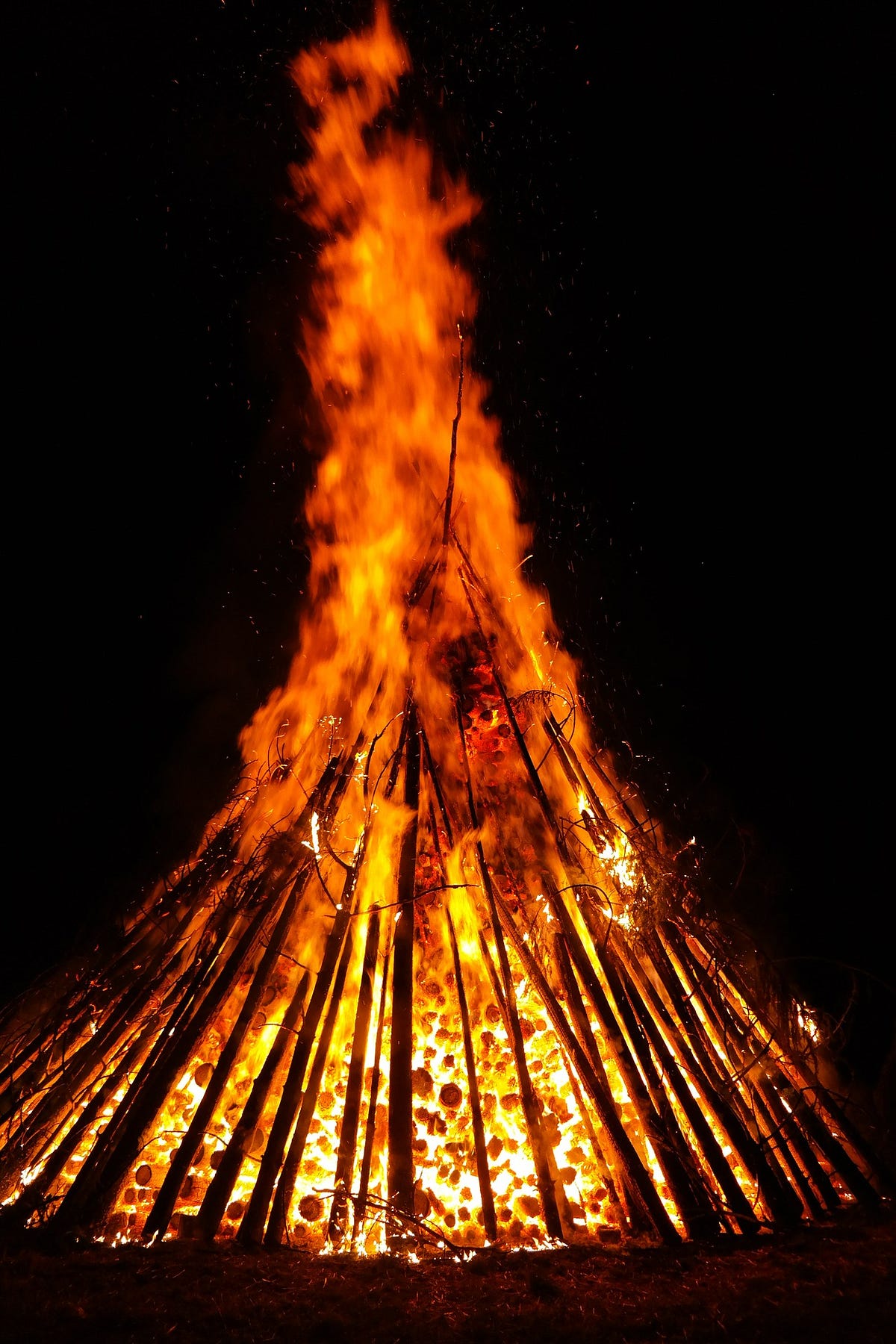The Spiritual Significance of Holika Dehan | by Simran Kankas ...