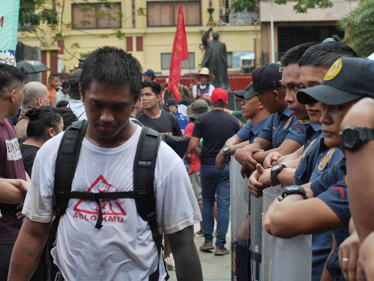 Si Rene. Para kay Islaw, | by elibap | Medium