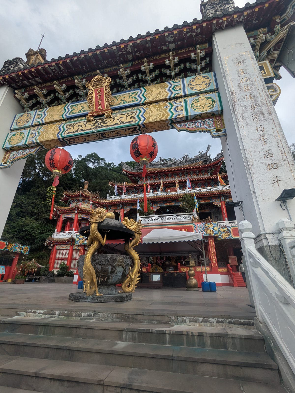 A Brief Comparison Between Taiwanese Traditional Religions and ...
