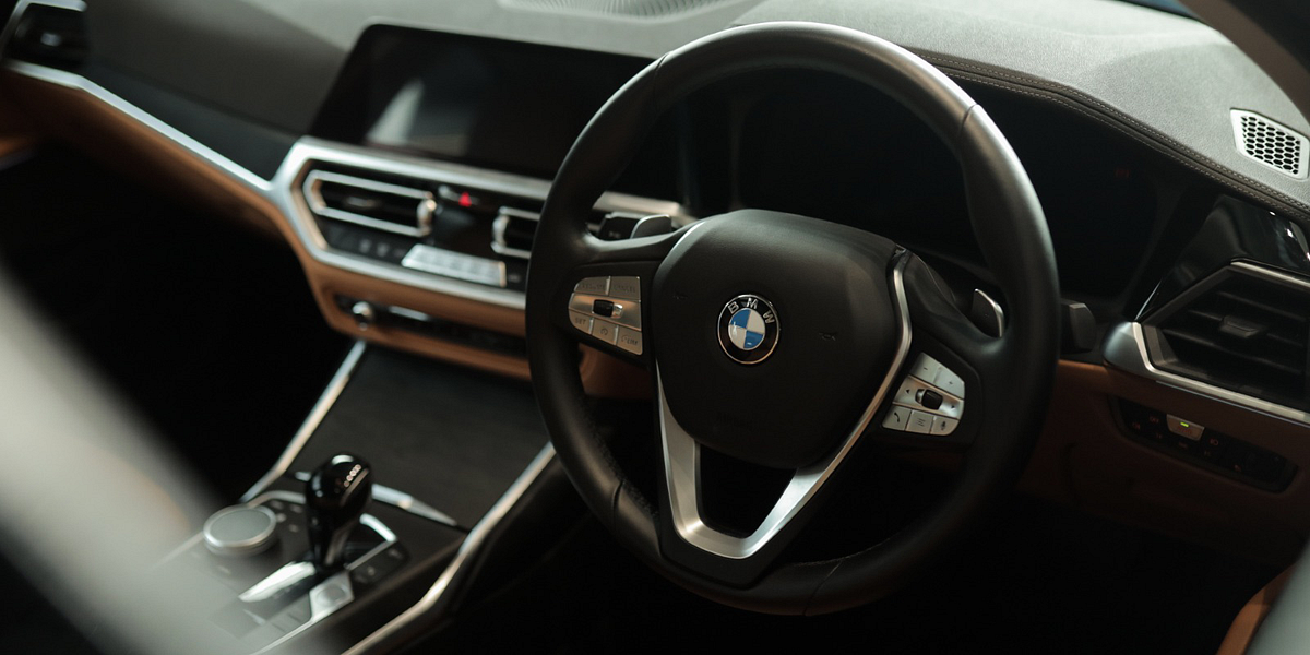 Used Luxury Car In BRD Luxe Review: BMW Pros And Cons | by BRD LUXE ...