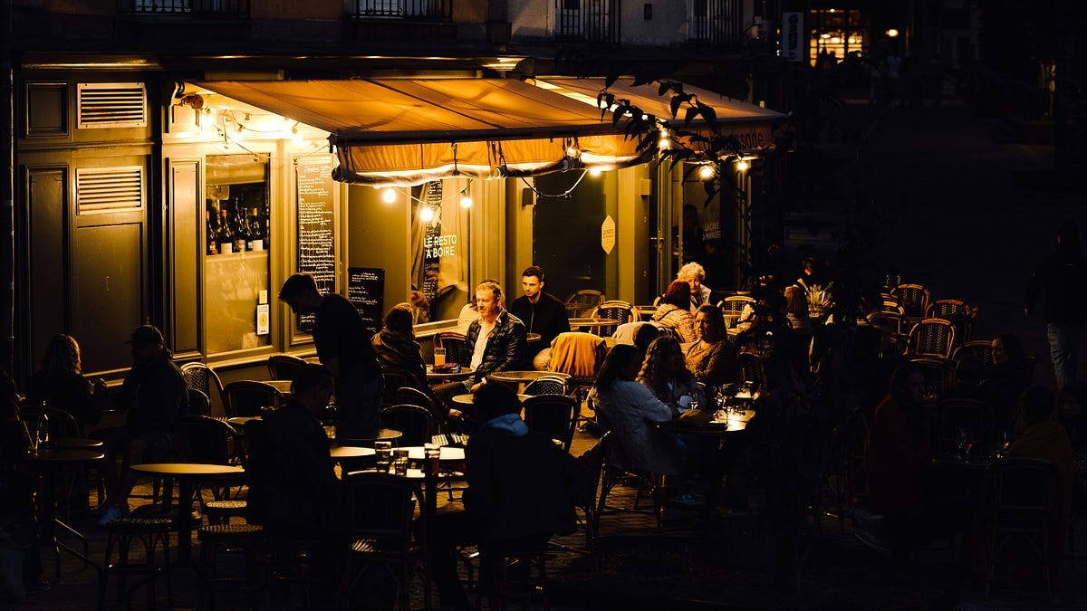Locals Know Best: Using Reddit to Discover Top Dining Spots | by Riddhi ...