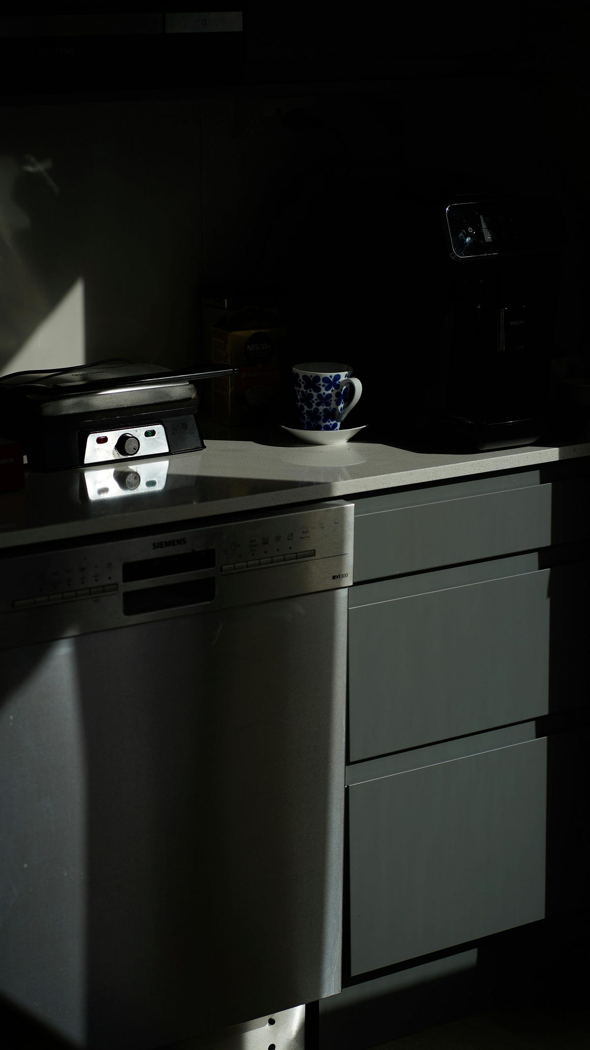 Is the Cirkul Water Bottle Dishwasher Safe - DishwasherUSA.Com - Medium Is the Cirkul Water Bottle Dishwasher Safe - DishwasherUSA.Com - Medium