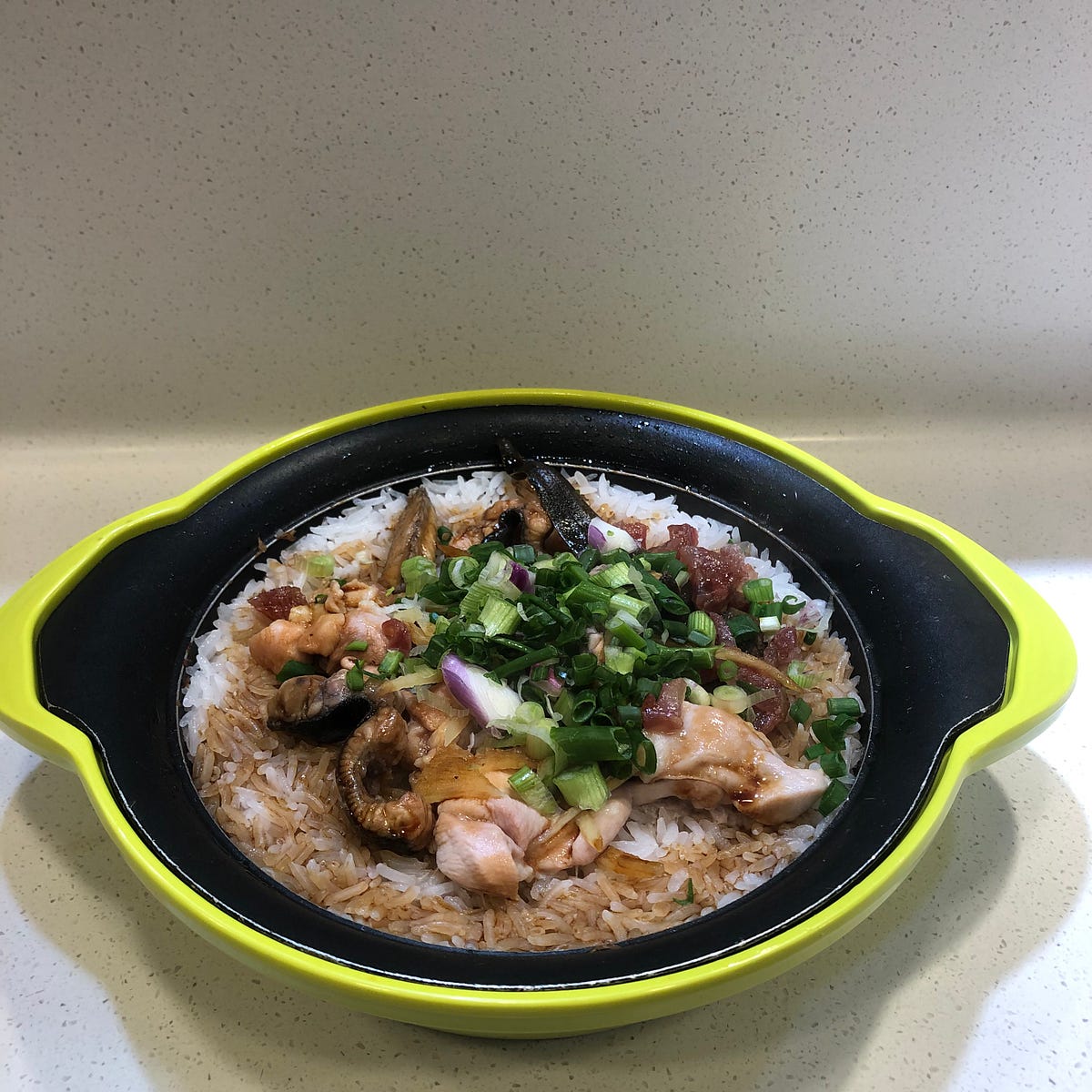 潮煲飯. Eel and Chicken Clay Pot Rice | by Missy Indy | whatindyeats | Medium