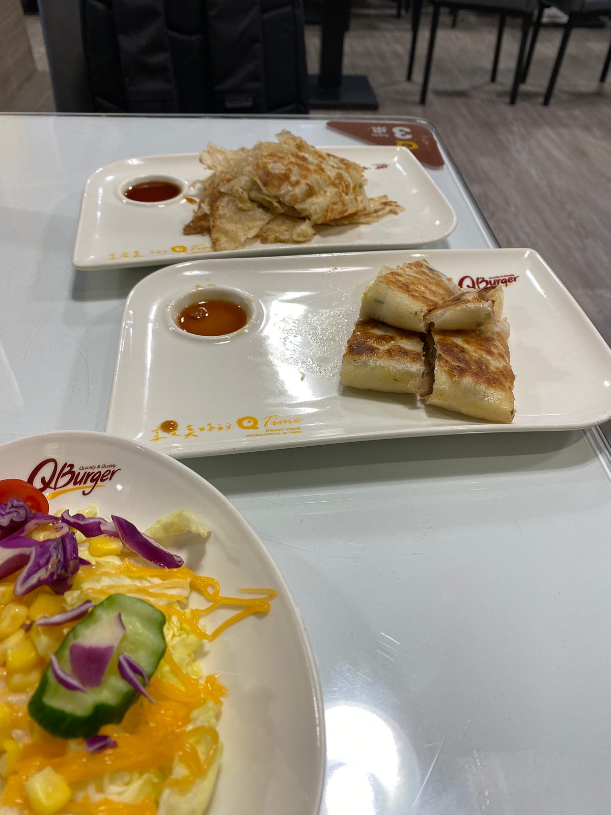 2023年三月Qburger記事 - 楊傑宇 - Medium