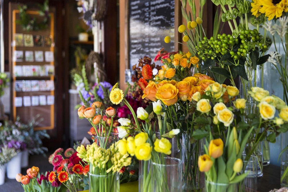Birthday Flower Arrangements - Emilia Flowers - Medium