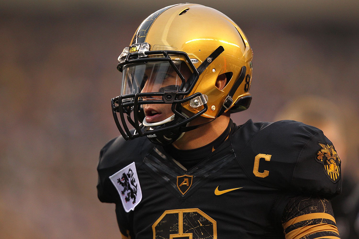 Best Uniforms in College Football You’re Not Familiar With | by Luke ...