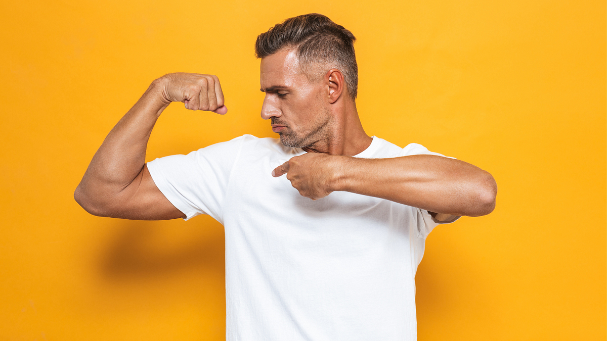 How Guys With Dad Bods Can Look Better In T Shirts Asap By Chris Davidson In Fitness And In