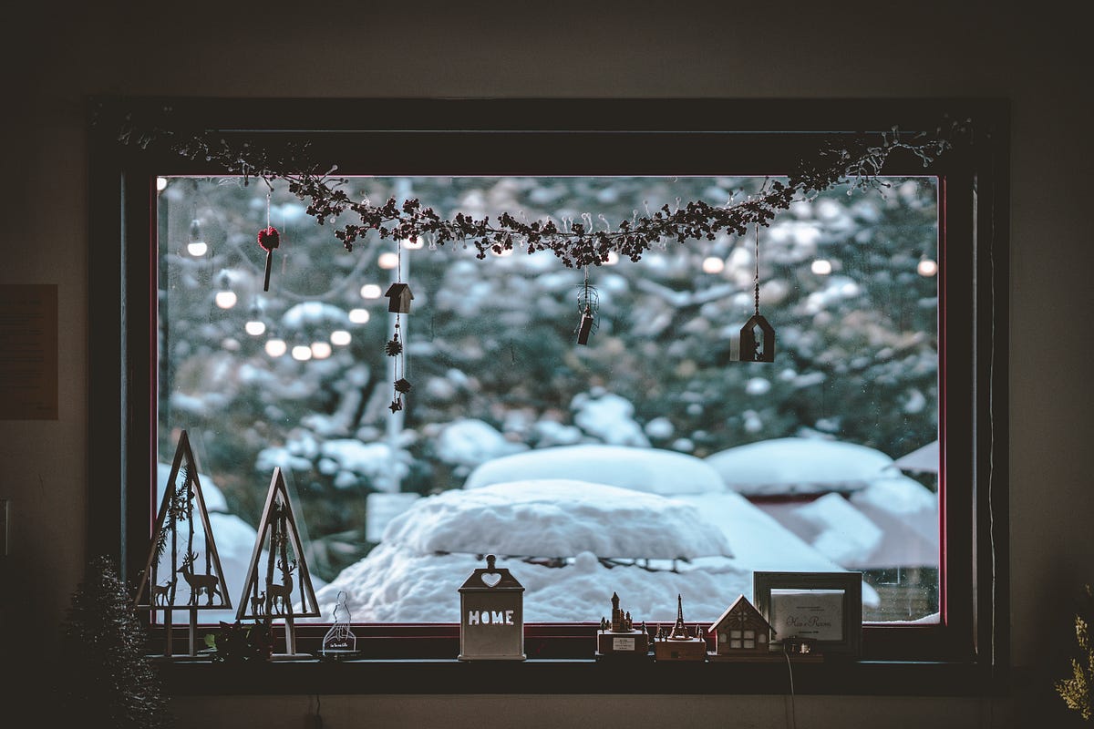 Tips For Saving Money During The Winter Season: Budgeting, Energy-efficiency and Shopping Sales ...