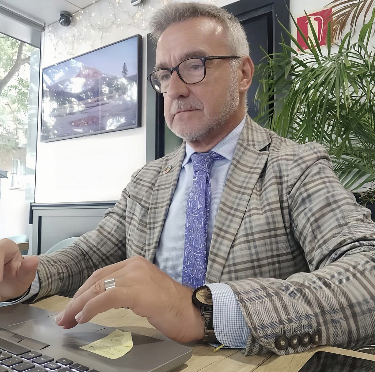 Arthur Frank: Practical Tips for Minimizing Investment Risks | by U.S ...