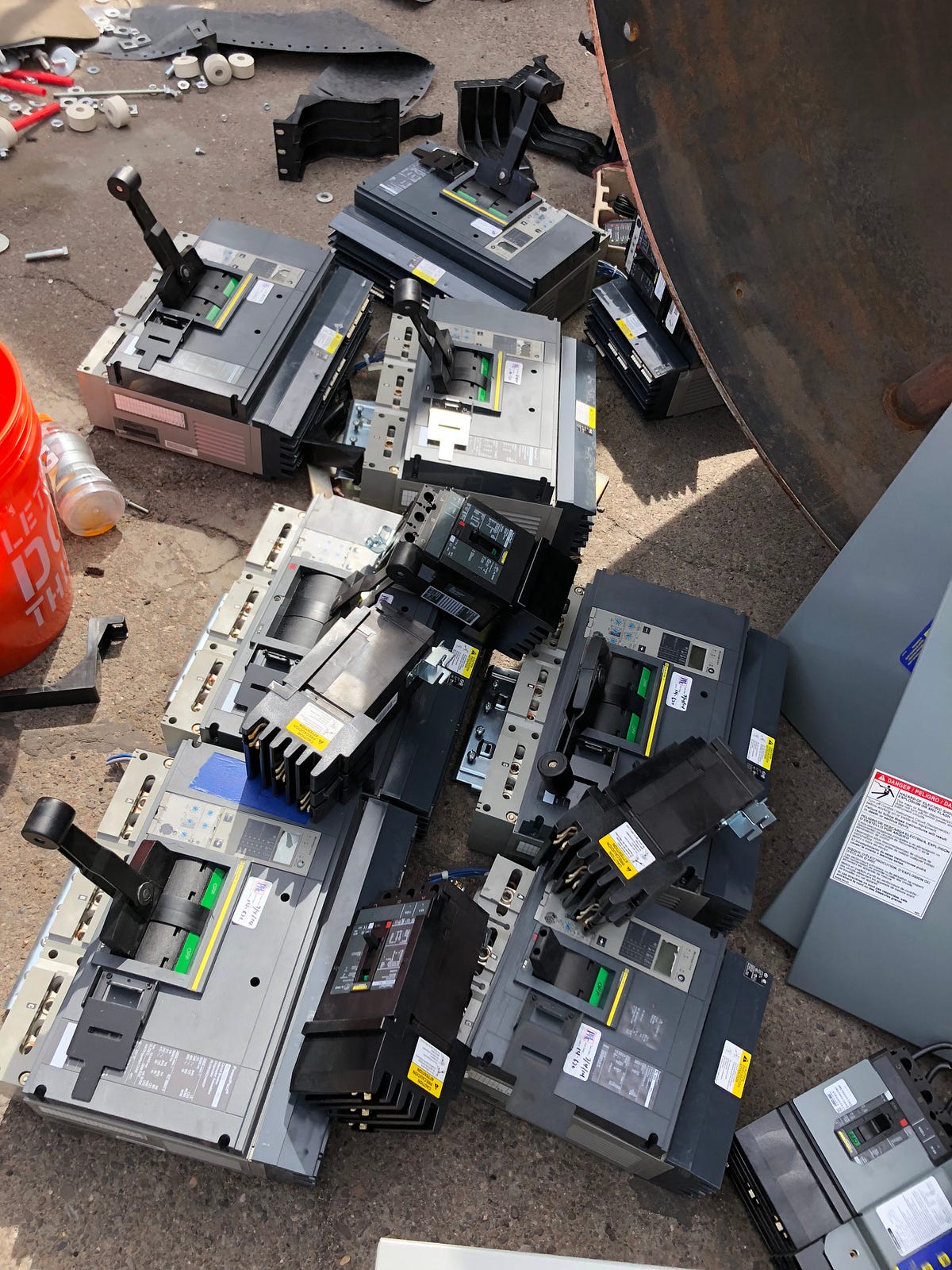 What Are The Benefits of Selling Used Circuit Breakers for Cash? | by ...