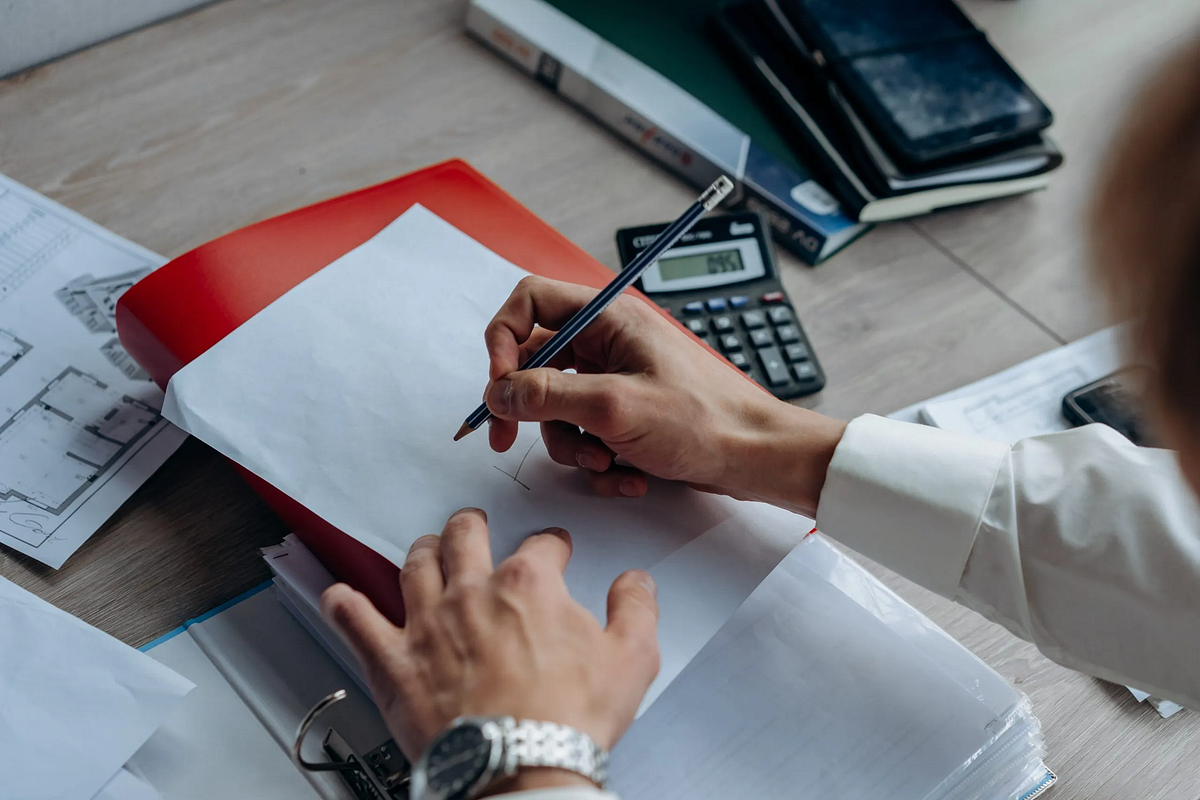 Tax Planning Tips for Businesses to Keep Taxes Low - Luna Morris - Medium