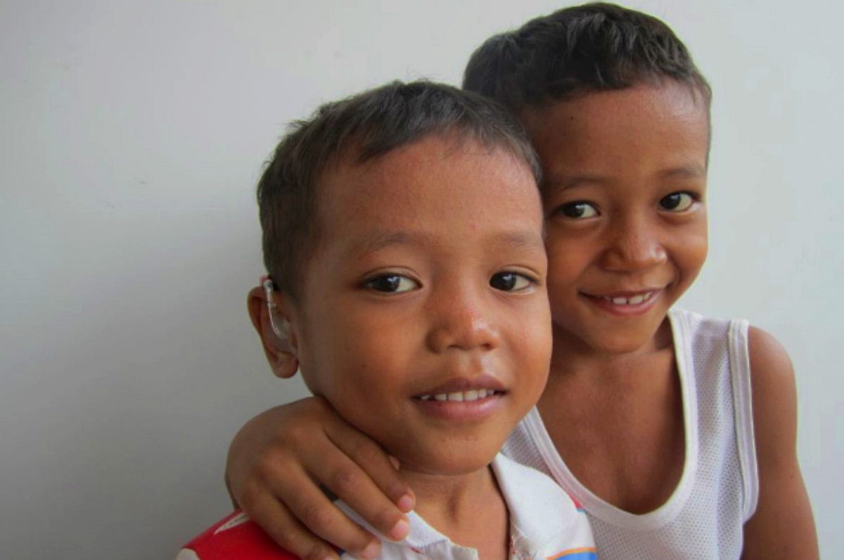 THE DEAFENED, SIGNIFICIANCE OF SIGN LANUAGE AND THEIR RIGHTS | by ...