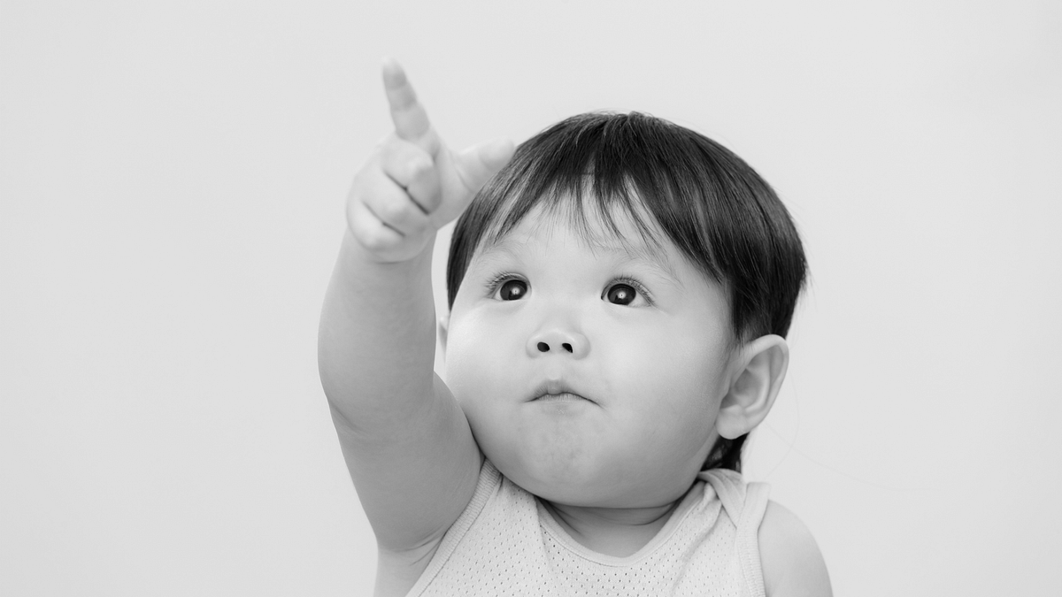 Gestures and Language Development | by elaves | elaves | Medium