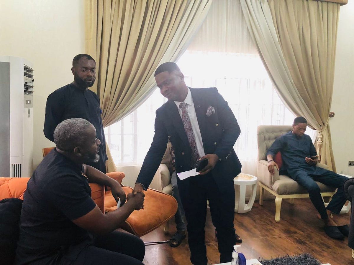 NIGERIA SCHOOLARSHIP: Hon. Stanley Nsemo gave out scholarships | by ...