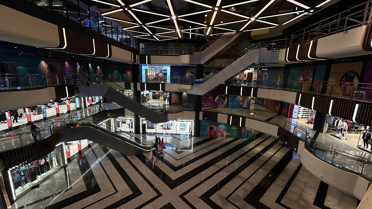 Shopping Mall Vs Online Shopping: Navigating the Retail Revolution | by ...