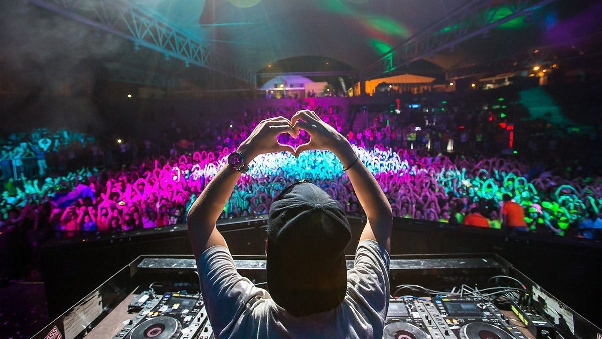 Tim Bergling Biography | Google Doodle Pays Tribute To Avicii On His ...