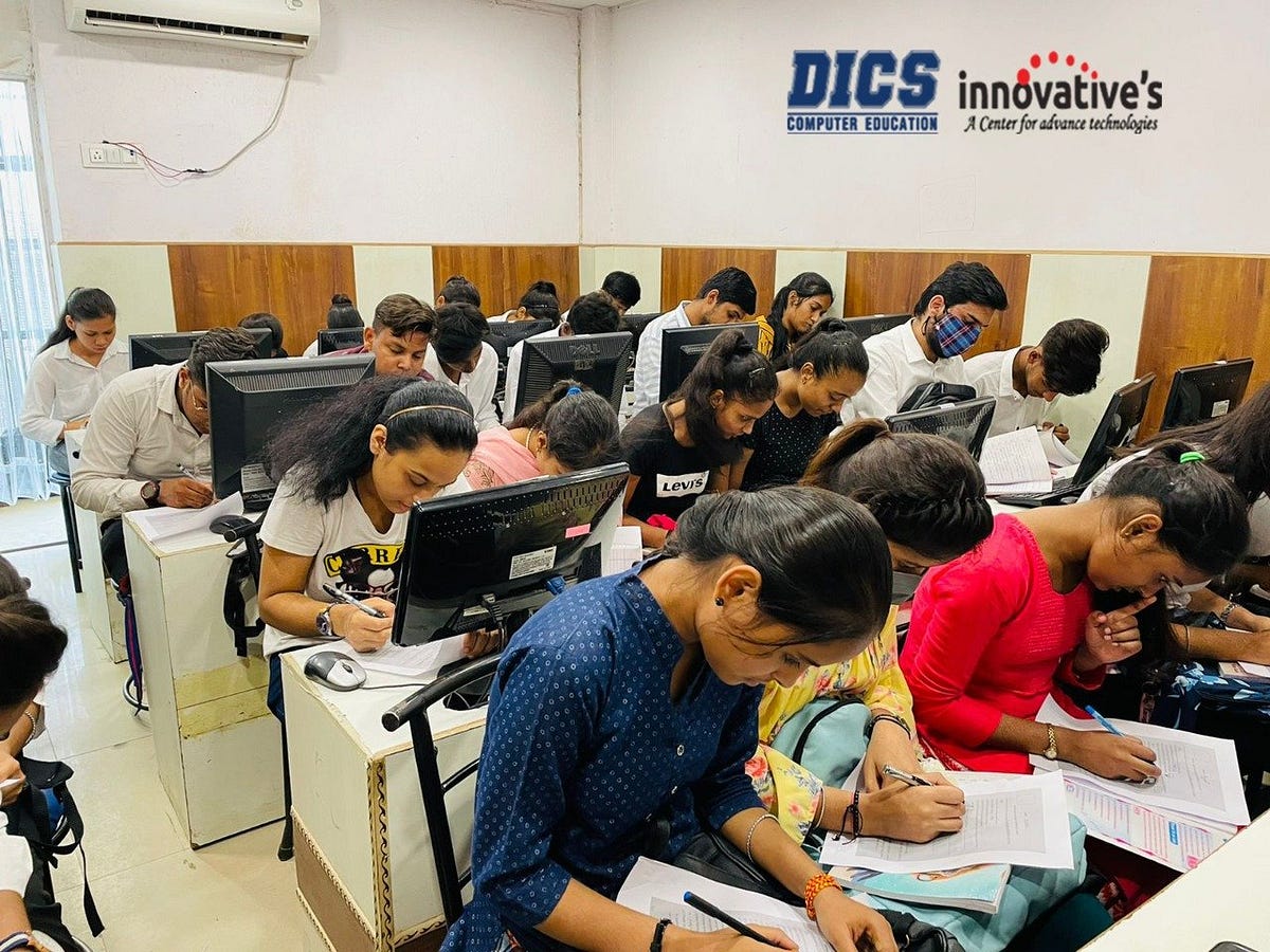 Professional Data Analytics Training In Pitampura - Parulchauhandics - Medium