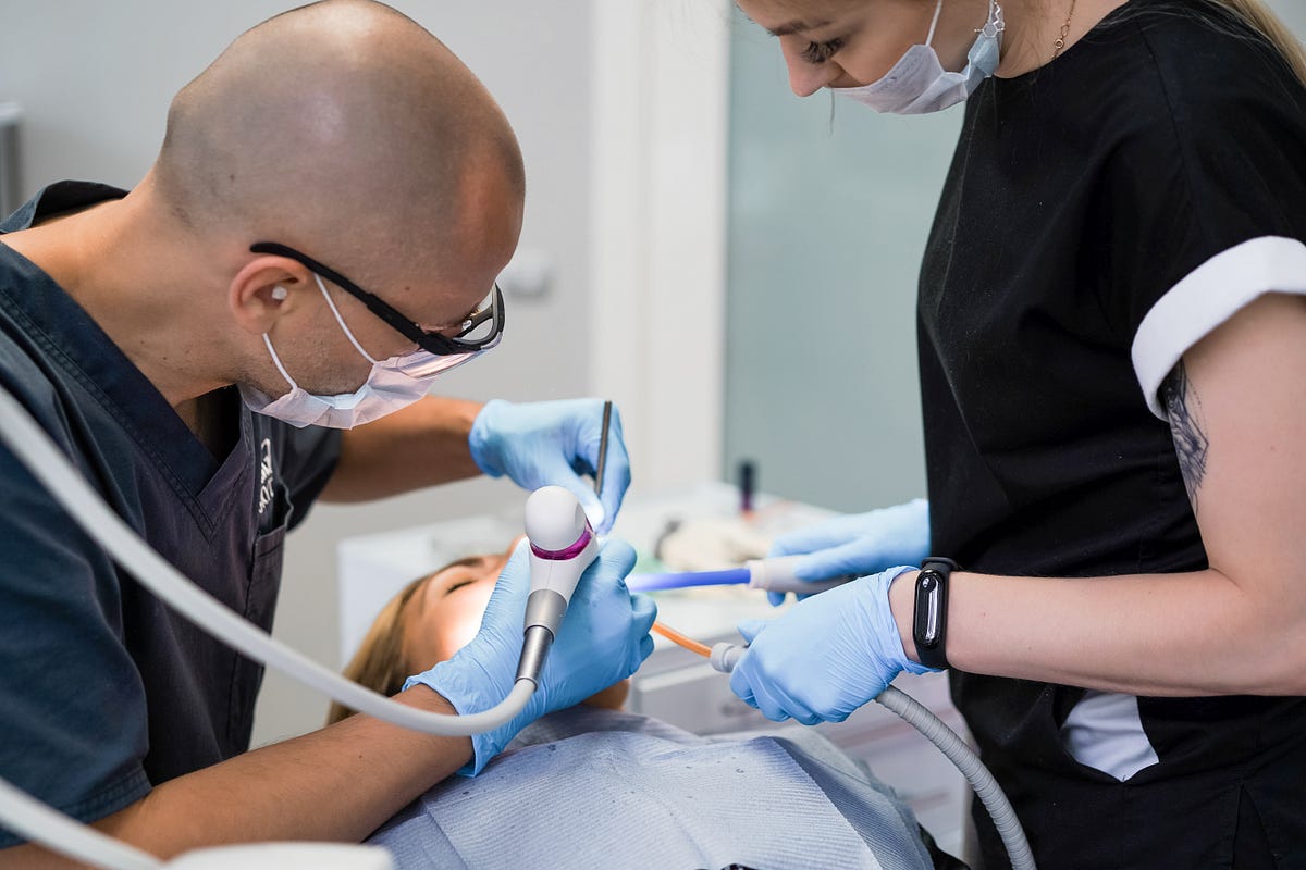 How To Choose The Oral Surgeon For Your Wisdom Teeth Removal? | Premier ...
