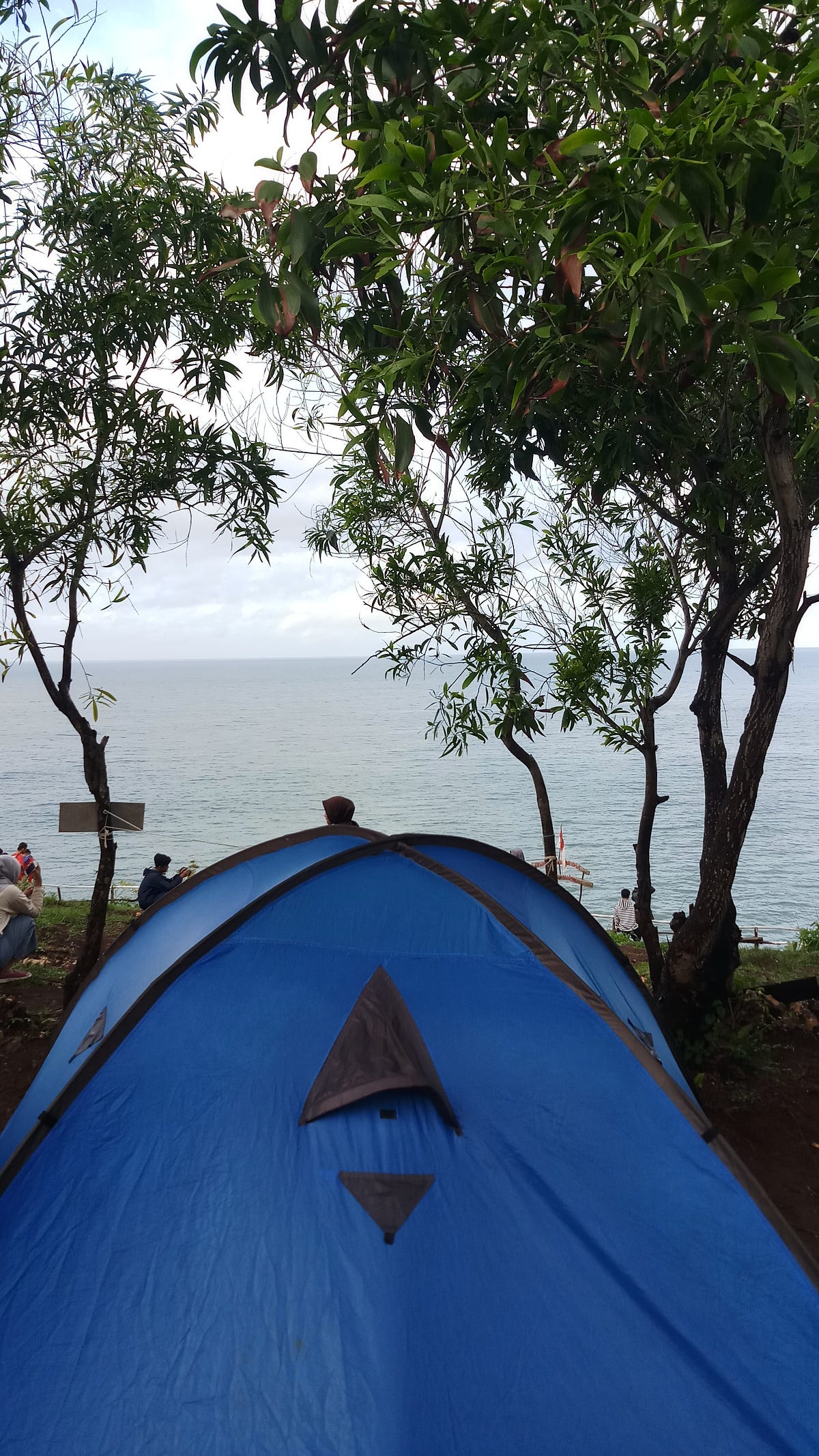 4 TIPS buat kalian yang mau ngecamp di pantai ngrumput | by Ahmad ...