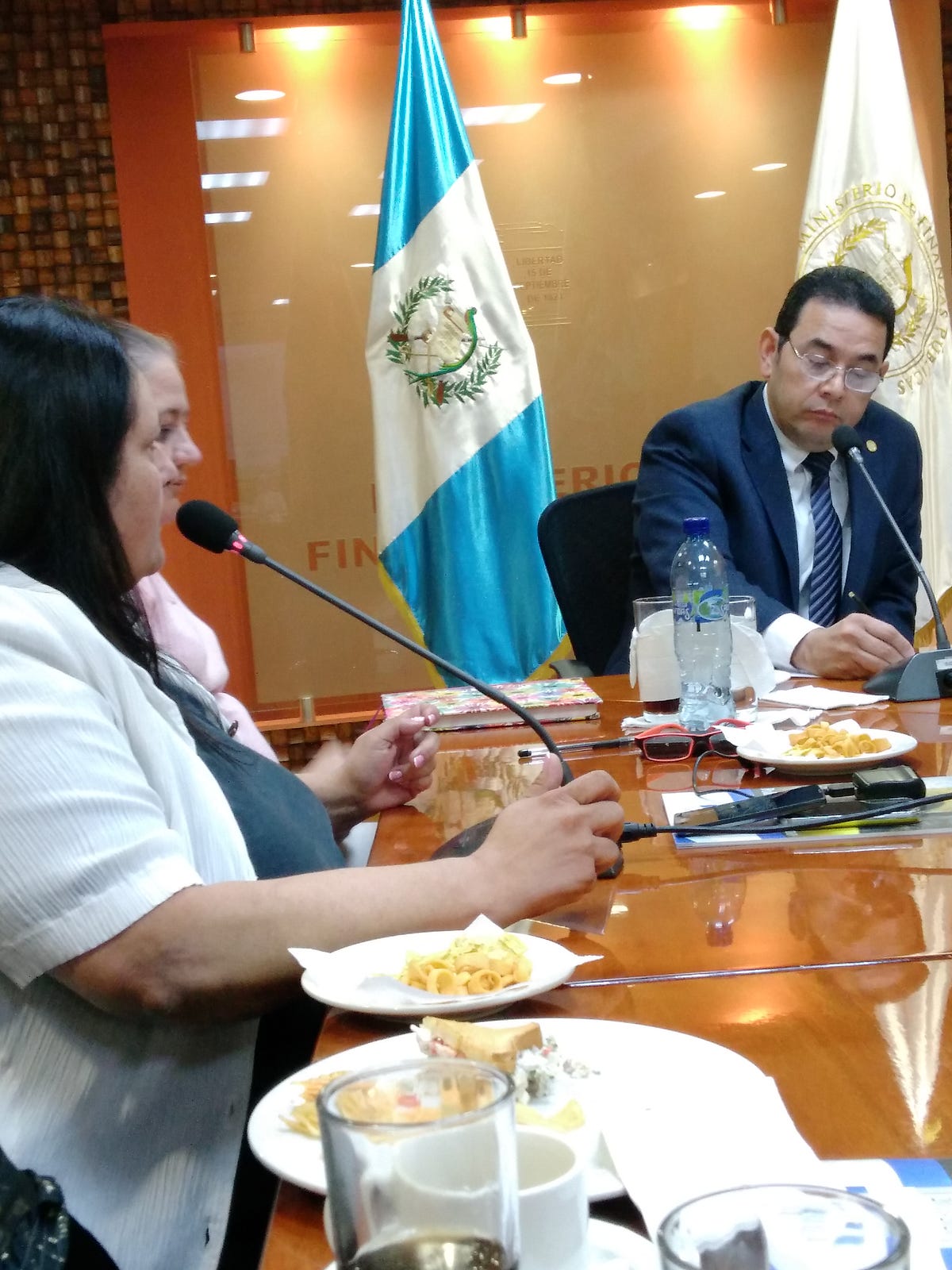 Tuiteando desde el piso 18…. Ayer, martes 23 de agosto, se tuvo una ...