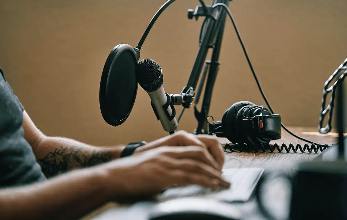 Podcast Meaning in Urdu: What is a Podcast - Mubashirnagda - Medium