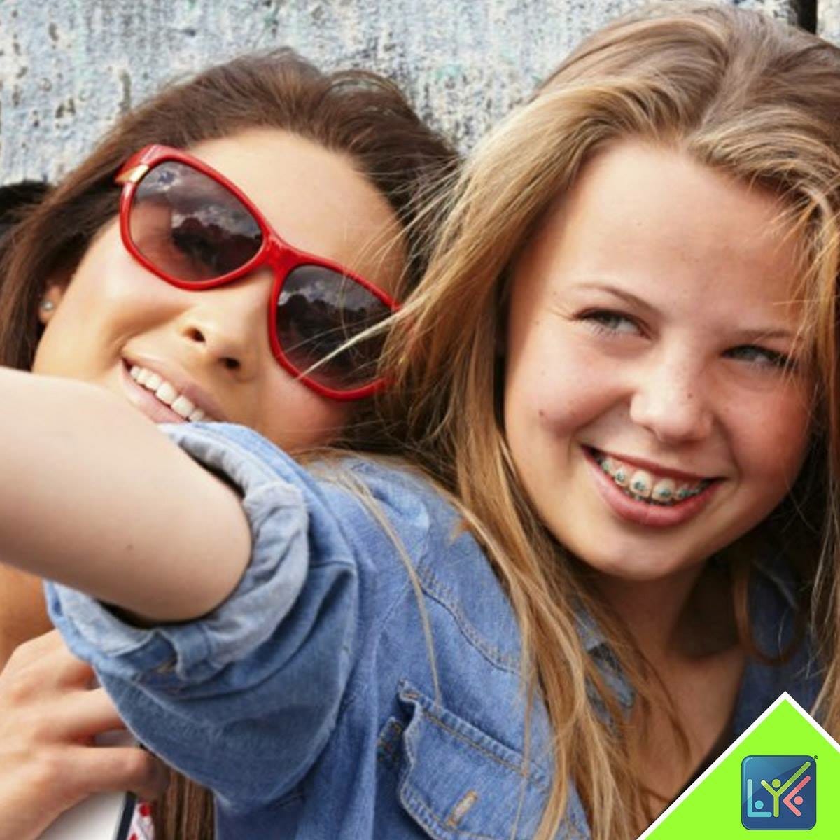 Share your favorite Groupie / Selfie here with us today#LYK #Happiness ...