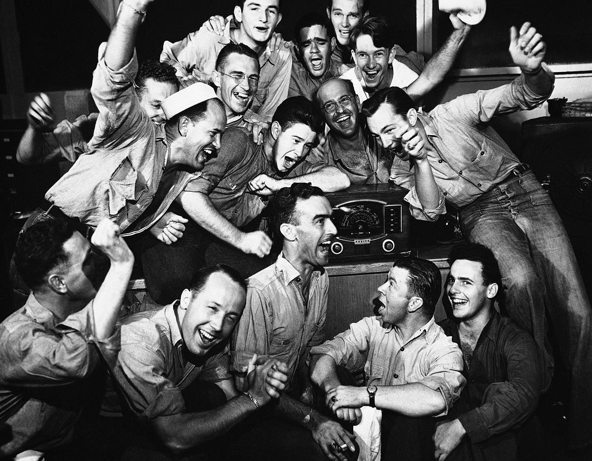LA RADIO EN LA II GUERRA MUNDIAL. La radio, el poder y la censura. | by Daniel Hidalgo | Medium