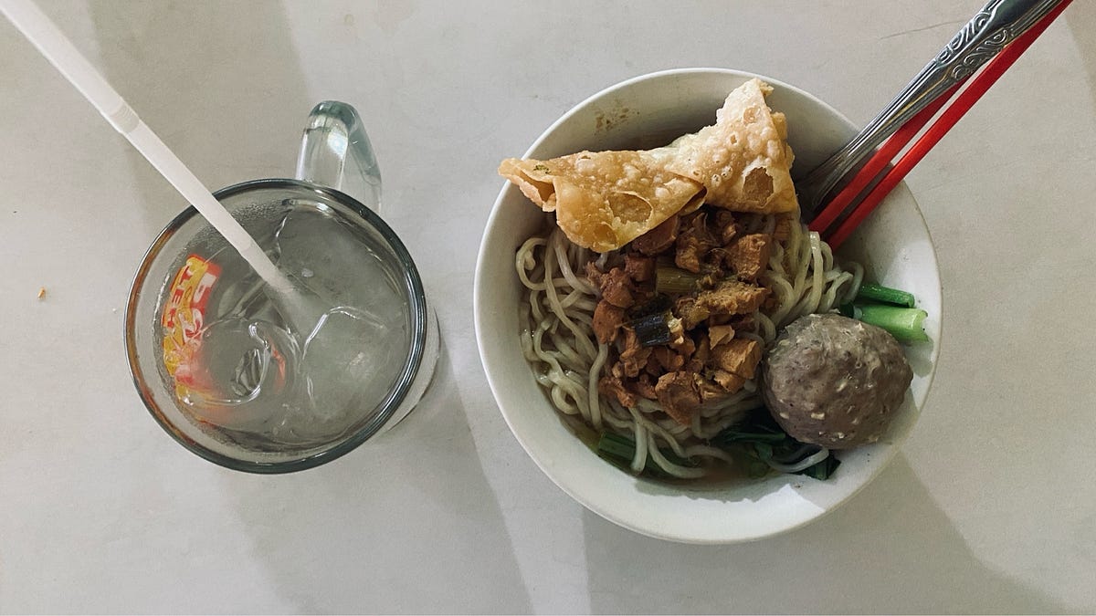 my daily run was trash, but Mie Ayam Restu saved the day | by Dias | Medium