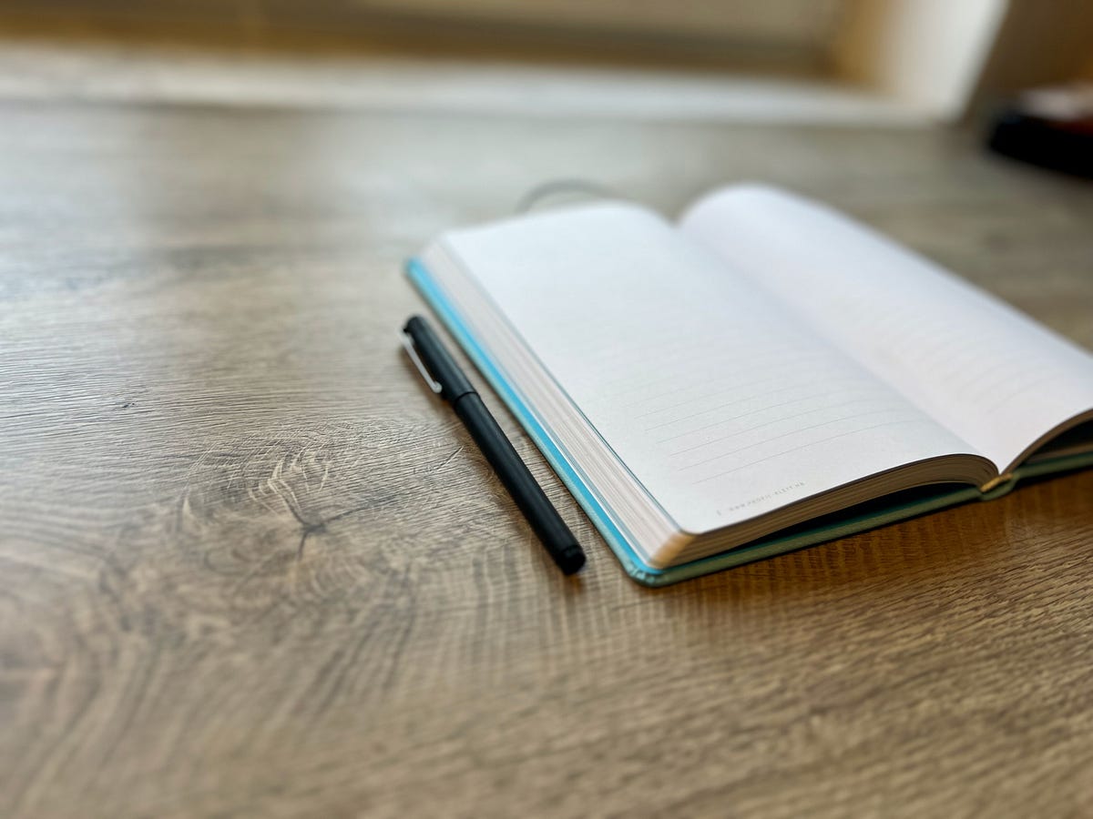 Why You Need A “Philosophy of Life” Journal | by Isra A. | New Writers Welcome | Medium