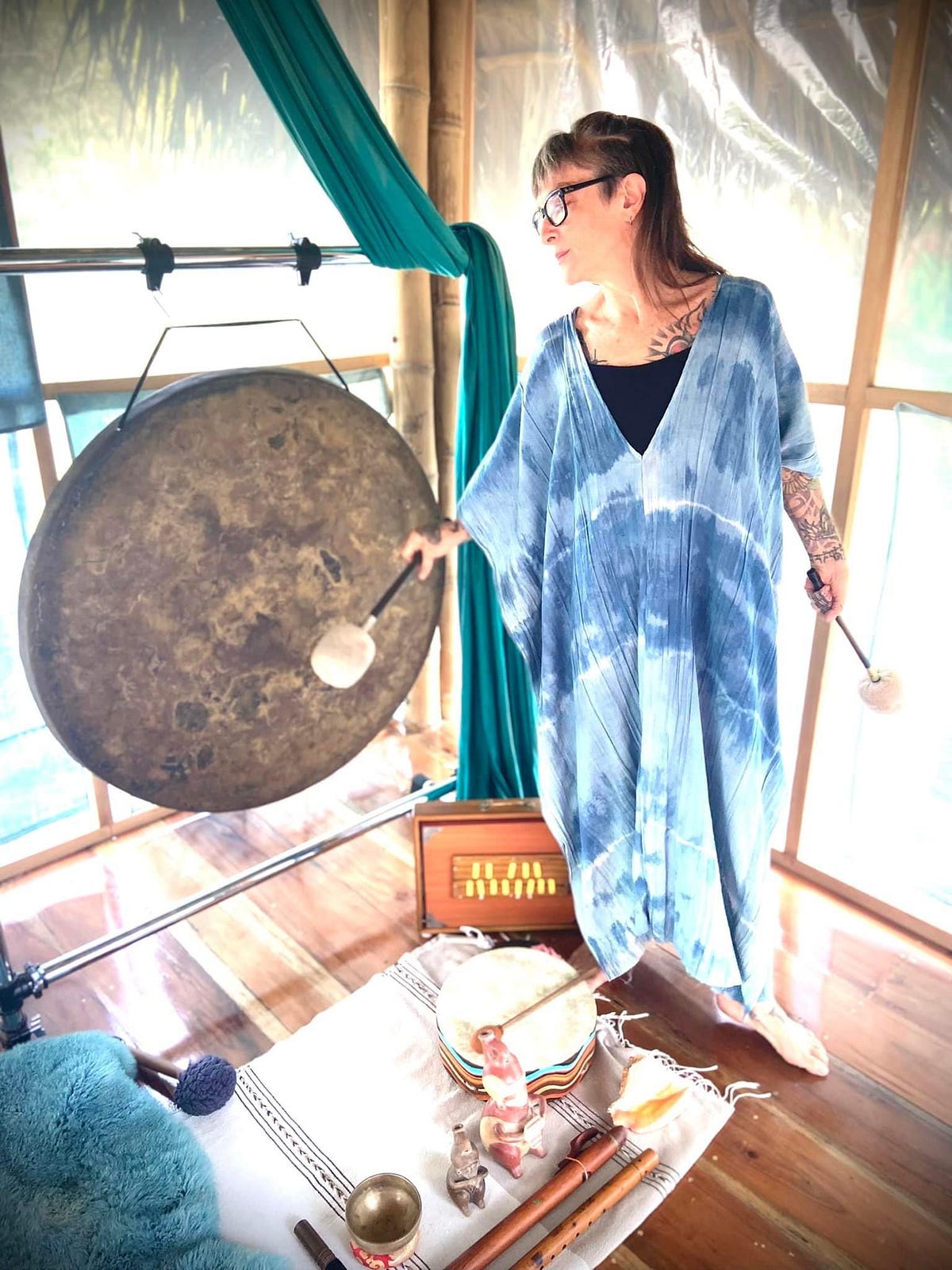 Gong Therapy How It Can Help You. The sound of a gong helps the brain ...